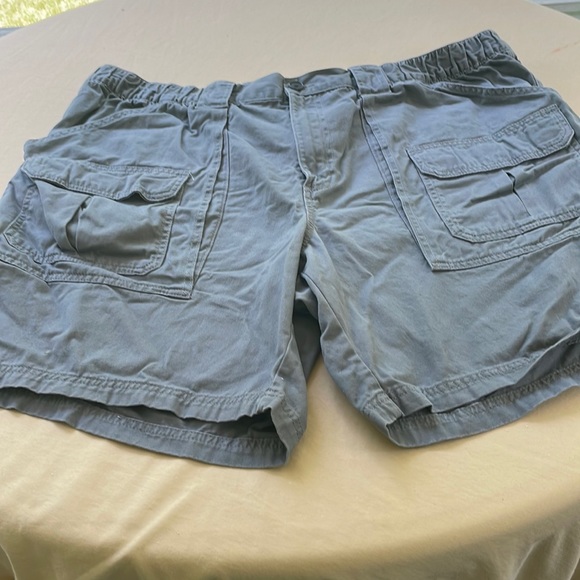 croft & barrow | Shorts | Gray Cargo Shorts With Zip Fly Metal Button ...